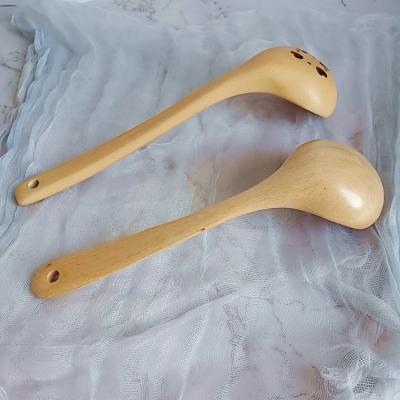 Cina Cuore di legno del cucchiaio a forma di intorno al cucchiaio dell'olio della fonduta della colapasta che cucina cucchiaio in vendita