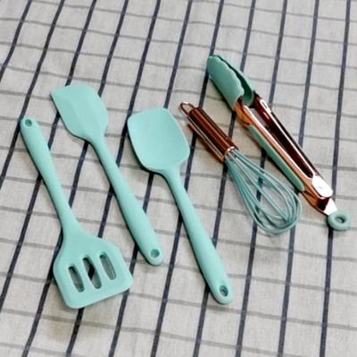 Cina La cucina del silicone di stile dell'Istituto centrale di statistica ha messo non gli strumenti bollenti di Pan Silicone Spatula Colander Mini del bastone in vendita