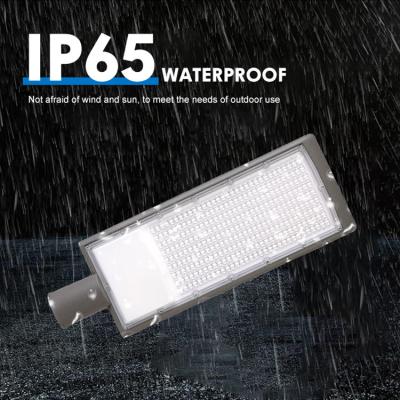 Cina Lumiere di strada in alluminio per esterni impermeabili Ip66 SMD2835 LED in vendita