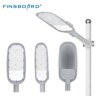 Cina Alta efficienza LED Street Light Die-Casting Aluminum Street Light Ip66 impermeabile in vendita
