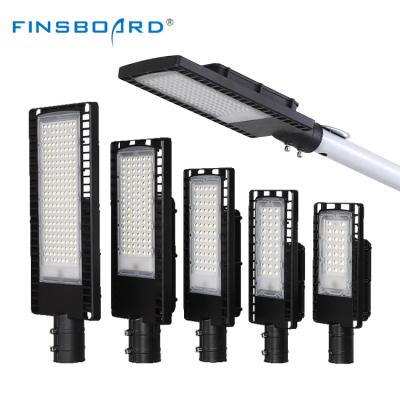 Cina 50w-250w Efficienza energetica LED Street Light Impermeabile esterno 3000K A 6500K in vendita