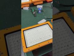 Watch: Portable Highlight LED Explosion Proof Lighting Antirust 400W Showcase