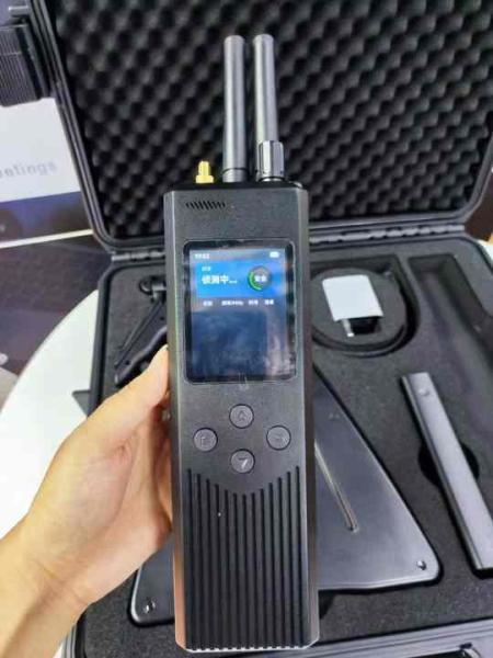 Quality Lightweight Portable Drone Detector Defense System 900Mhz for sale