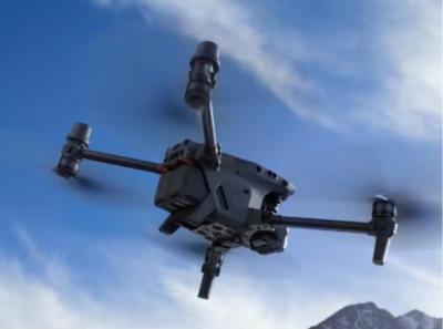 China M30T Drone térmico integrado en estación de carga, peso máximo al despegue 4069g, transmisión de imagen a 15km, diseño plegable y equipado con cámara en venta