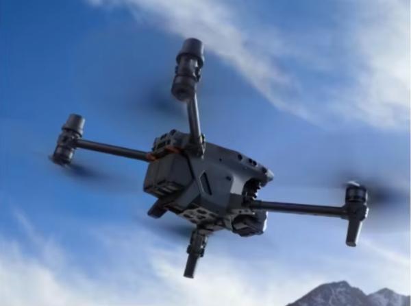 Quality M30T Dock Integrated Thermal Drone Maximum Takeoff Weight 4069g 15km Image for sale