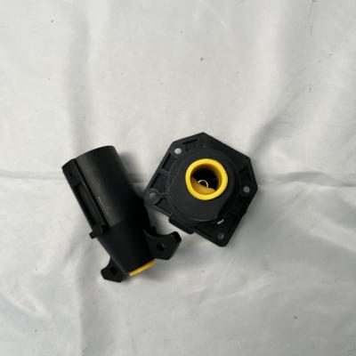 Cina 7 Pin Maschio / Femmina 7 Way Trailer Plug Splice Kit 7 RV Blade Trailer Side Connector in vendita