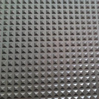 Cina Fabbrica di controllo piastra Piramide Pattern Cavallo Matta di gomma stabile in vendita