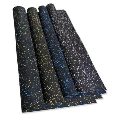 Cina Fabbrica personalizzato 8mm 13mm gomma Matting Rulli di pavimento di gomma stabile Rollo per letto di cavallo in vendita