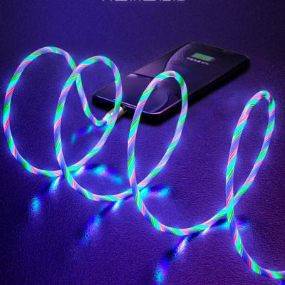Cina il micro USB caricatore del telefono di 2.4A cabla un tipo la C 3 di 8 perni in 1 luce magnetica del cavo LED in vendita