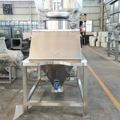 Cina Apparecchiature di alimentazione automatica in acciaio inossidabile personalizzate per il trasporto di polveri di particelle senza polvere e con screening integrato in vendita