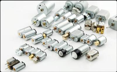 Cina 10W - 100W DC Motore di ingranaggi planetari 12V / 24V con lunghezza di albero personalizzata in vendita