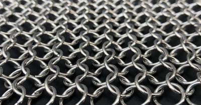 China Stainless Steel Welded Ring Decorative Mesh / Metal Ring Curtain Stainless Steel Chain Mail Scrubber Ring Mesh for sale