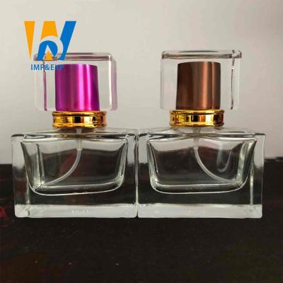 Cina lo spruzzo di profumo di vetro di 1.01oz 30ml imbottiglia la radura vuota con il cappuccio del sarin della lampadina dello spruzzo in vendita