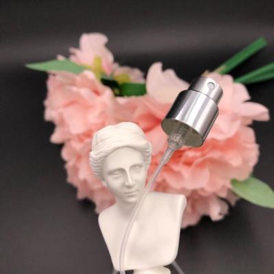 China Pulverizador fino 15mm da névoa da bomba cosmética do friso da garrafa de perfume com colar à venda