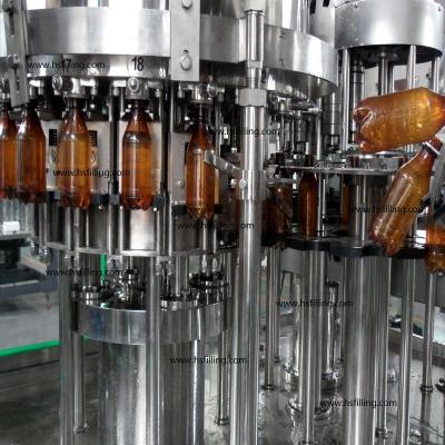 Chine Bouteille de boisson de bouteilles à l'heure de Beverage Filling Machine 12000 de capsuleur de Rinser rinçant la machine de capsulage de remplissage à vendre