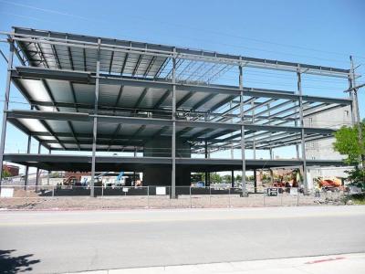 중국 내구성 강철 프레임 상업용 강철 건물 PVC 빗 스프웃 및 기상 저항 판매용