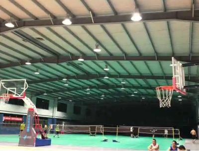 중국 Q355b Q235b 뜨거운 DIP 가루화 및 페인트 된 표면과 함께 철강 건물 판매용