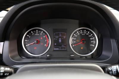 Cina Automobili economiche in consumo di carburante euro V dell'automobile di T5 Evo Dongfeng Forthing in vendita