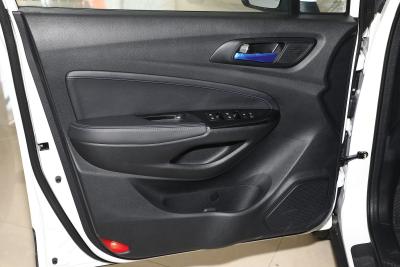 中国 changan cs15 cs95 cs85 cs75 cs55 2017 2019 2020 2021 2022 2023左ドライブ贅沢でスマートな車changan新しいcs15 販売のため