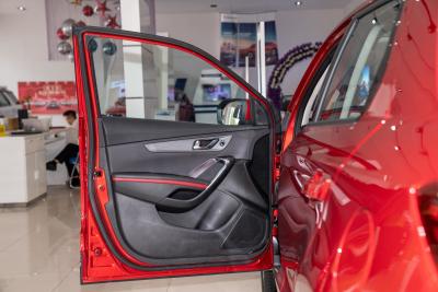 Cina Nuovo Changan CS55 più 4 la porta elettrica 5 Seat di SUV 5 dell'azionamento della ruota in vendita