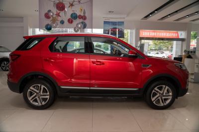 Cina RWD Changan 2023 CS55 PIÙ SUVs elettrico pieno 200Nm-300Nm in vendita