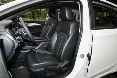 中国 Roewe i6 MAXの特有な自動便利な4ドア車の良質車2023年 販売のため