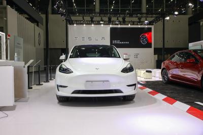 Cina 2023 Tesla Model Y Performance SUV EV Car Deposit High Match with Xenon Daytime Light in vendita
