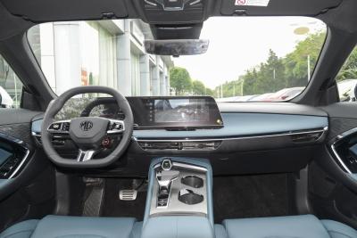 Cina 2023 MG 7 Auto 2.0T Beauty Edition Gasoline Car Sedan with ABS and Panoramic Sunroof in vendita
