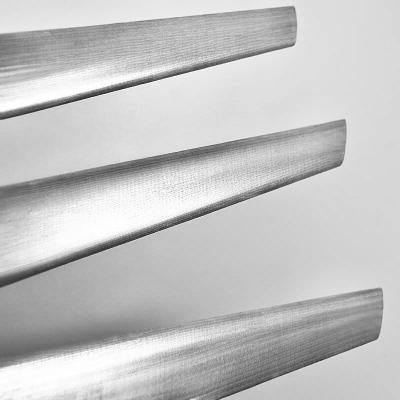 Cina Tubo di alluminio piatto e rettilineo di dimensioni fisse con capacità di rimbalzo e di accensione in vendita