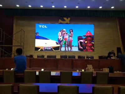 China HD Small Pixel Pitch Indoor Led Video Wall 1R1G1B Pixel Configuration Slim Die - Cast for sale