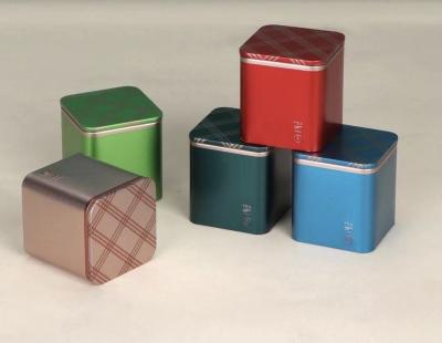 China OEM Large Money Saving Tin 4 Color Tin Can Piggy Bank for sale