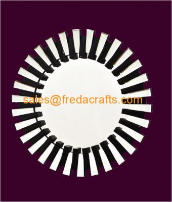 China China Factory 3D Design Decorative Home Decoration Glass Wall Mirror Round Wall Mirror for sale