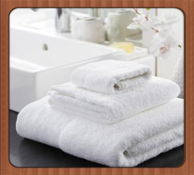 China Top quality Luxury Soft plain dyed 100% cotton bath hotel towel for sale