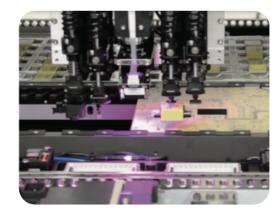 Head camera view of Y50/Y60 insert machine