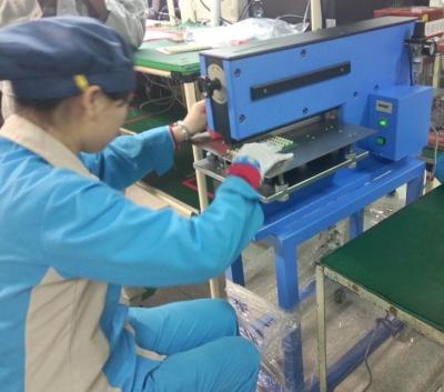 중국 PCB Depaneling 기계, 풀그릴 PCB 분리기를 자르는 두 배 똑바른 칼 판매용