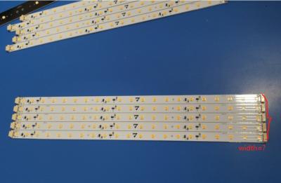 Chine 25Kg 110 220V 60W V a coupé le guide web de machine de carte PCB Depaneling à travers 2 lames circulaires à vendre