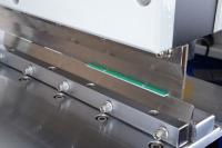 China Automatic LED Strip PCB Depaneling Machine / PCB Separation 400mm for sale