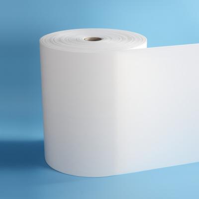 China Weave Breathable PE PP Film Polypropylene Isolation Gowns Elastic Neck for sale