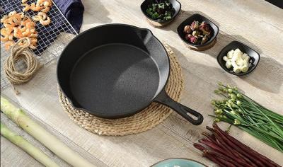 China Cast Iron Small Pan Mini Omelette Pot No Oil Smoke  Iron Physical Non-stick Pan Pancake Pot Small Wok  Cooker for sale