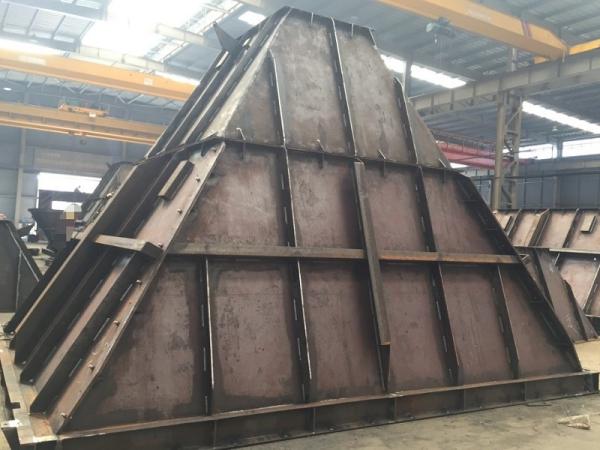 Quality Q235B Q355B ASTM A36 Steel Structure Fabrication Hopper For Cement for sale