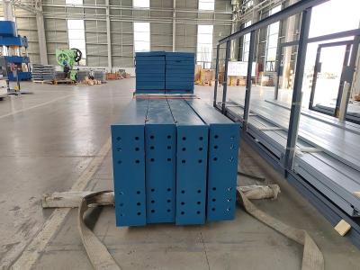 Cina Q235B Q355B Magazzino di struttura in acciaio con superficie verniciata o galvanizzata a caldo in vendita