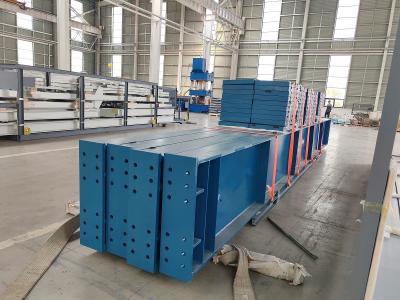 Cina Q235B Q355B Magazzino di struttura in acciaio con superficie verniciata o galvanizzata a caldo in vendita