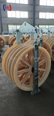 Cina Blocchi di tesatura per trasmissione 150KN per conduttore ACSR720 in vendita