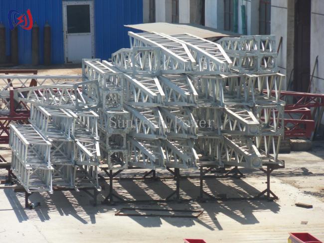 Inner Suspended Lattice Gin Pole Tower Erection Tools in operation