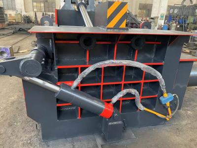 China Y81F-315Scrap Metal Baler for Dense and Regular Bale Formation for sale