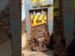 1000 tonnes Longueur de coupe réglable Gantry Guillotine Scrap lourd cisaille 2-3 fois par minute Vitesse de coupe