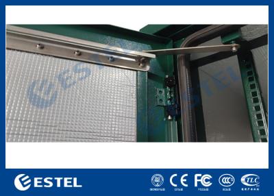 中国 19'緑色通信キャビネット 500Wのエアコンとファン 販売のため