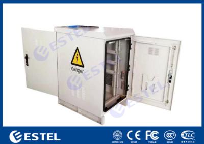 China IP55 22U Outdoor Communication Cabinets Single Layer With Front / Back Door for sale
