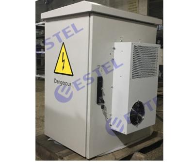 China Sunproof IP55 Outdoor Telecom Cabinet Remote Power Enclosure With Air Conditioner Cooling for sale