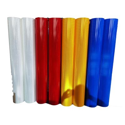 Cina Self Adhesive Grade Micro High Intensity Reflective Vinyl Prism Multicolor Overlay For Signage in vendita